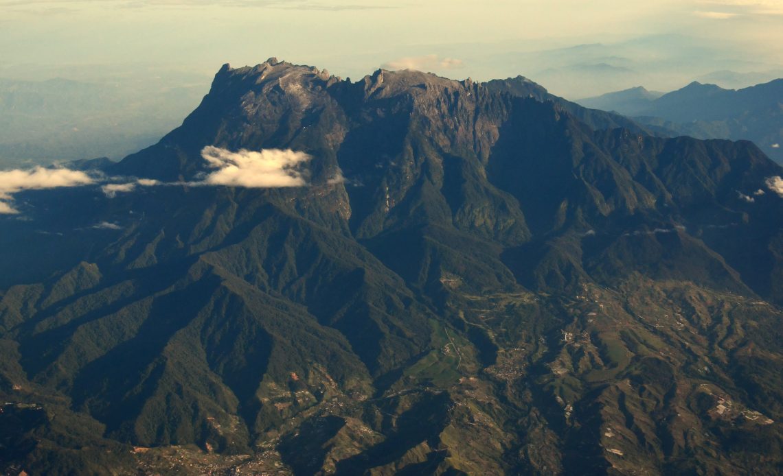 Wallace Line: A Biogeographical Boundary of Biodiversity - Borneo ...